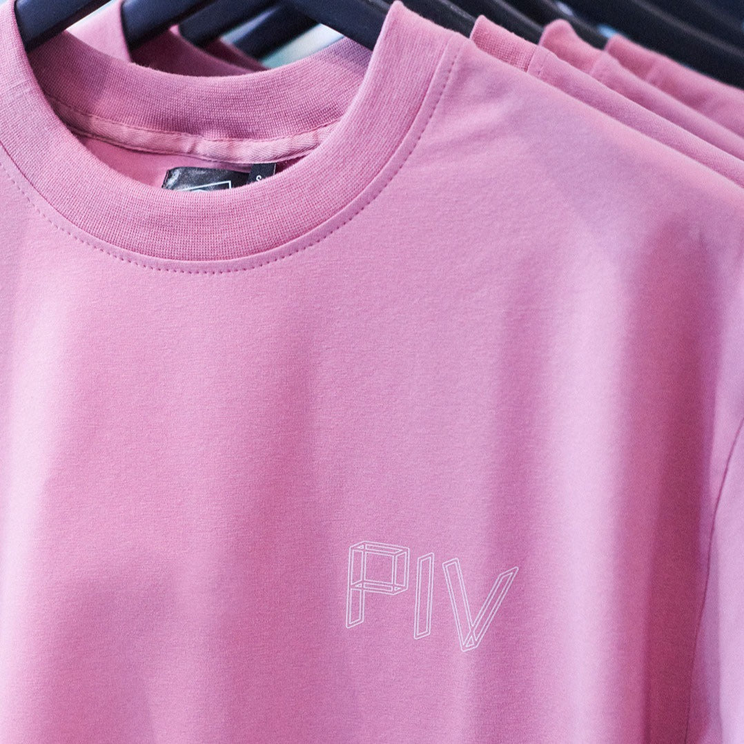 FEISTY PINK TEE – PIV webshop